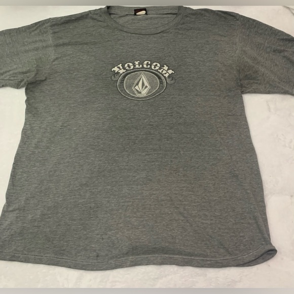 Volcom | Shirts | Volcom Tshirt | Poshmark